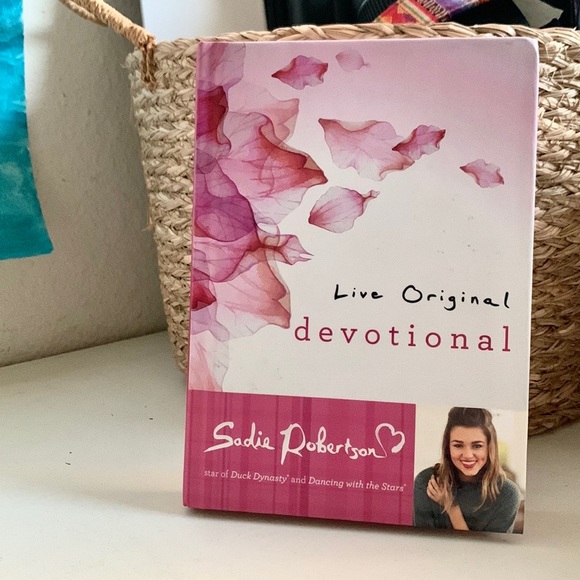 Other | Live Original By Sadie Robertson Books | Poshmark